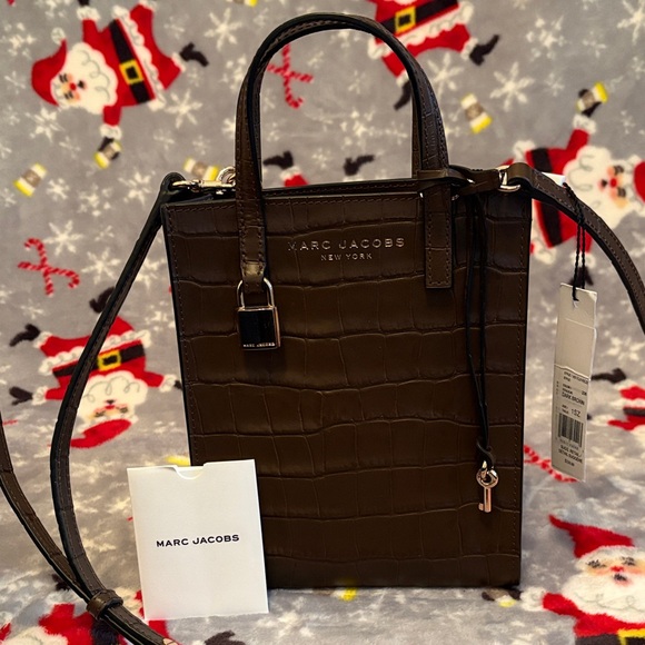Marc Jacobs | Bags | Marc Jacobs New York Crossbody With Lock And Key ...